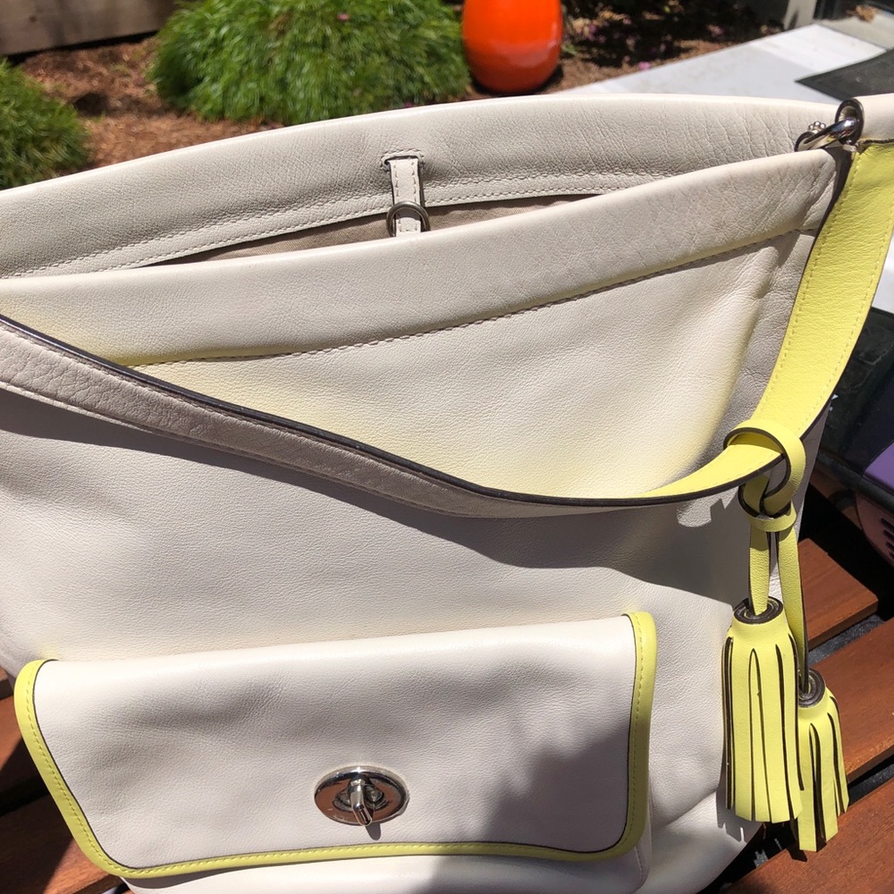 Coach Archive Spring Bucket Bag - Gem